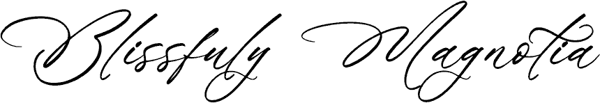 Blissfuly Magnotia DEMO VERSION Italic police | Fonts2u.com