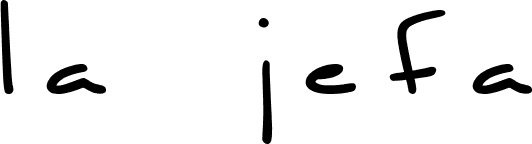 La Jefa Regular Font